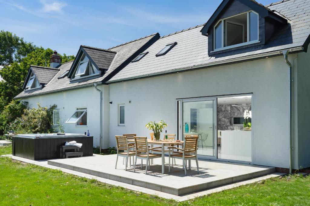 Morawel St Dogmaels, Saint Dogmaels (updated prices 2026)