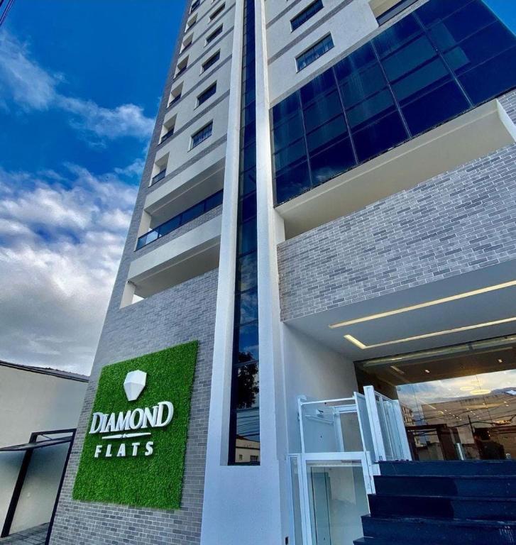 Flats novos e modernos, próximos ao centro, em um ambiente de ...