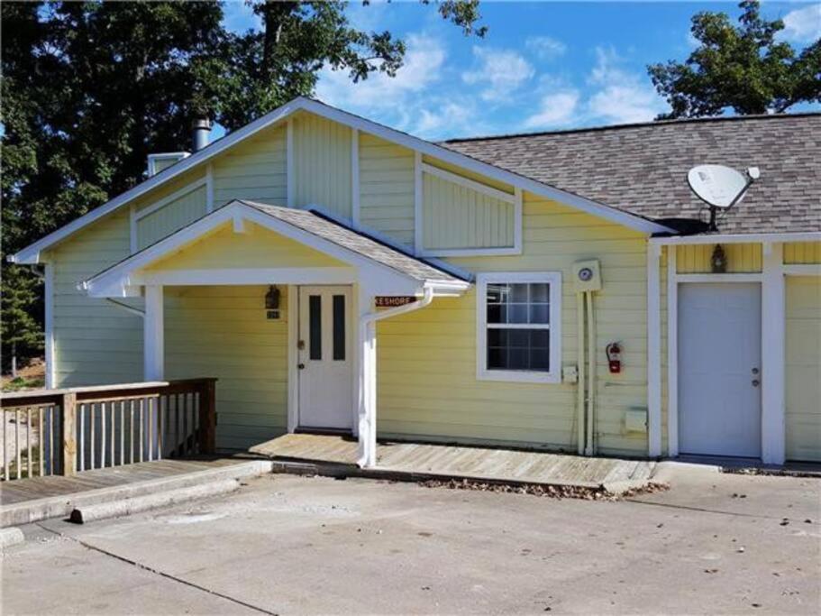 Lakeshore-Bachelor/Bachelorette Parties welcomed!, Lake Ozark (updated ...