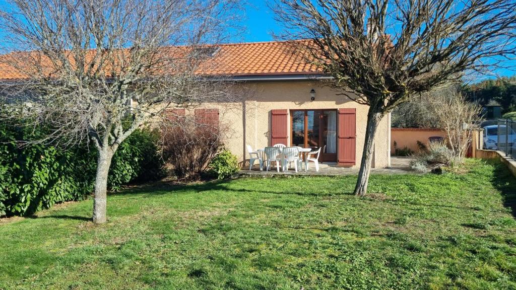 Les Mésanges - Jardin - Nature, Agnat (precios actualizados 2025)