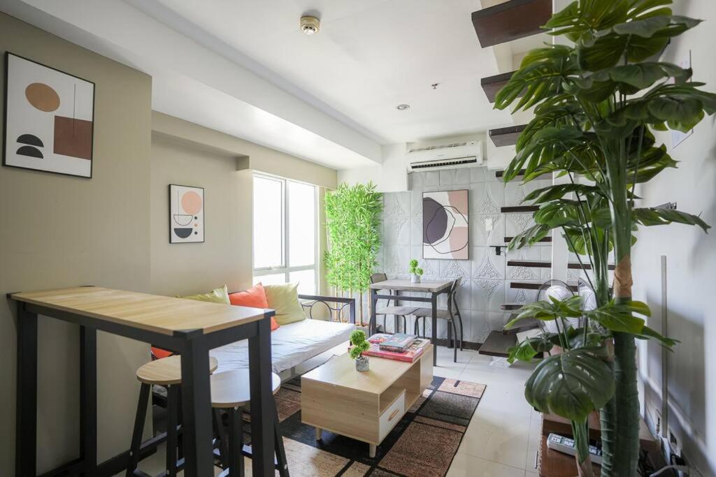 A2J Luxury 3BR Loft BGC Near High Street Taguig, Manila (updated prices ...
