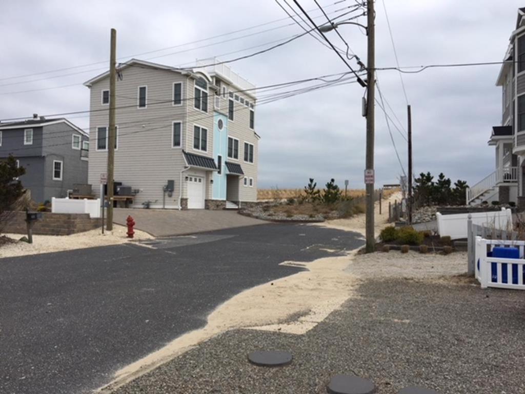 First Floor Of An Ocean Block Duplex!!!, Beach Haven Gardens (updated ...