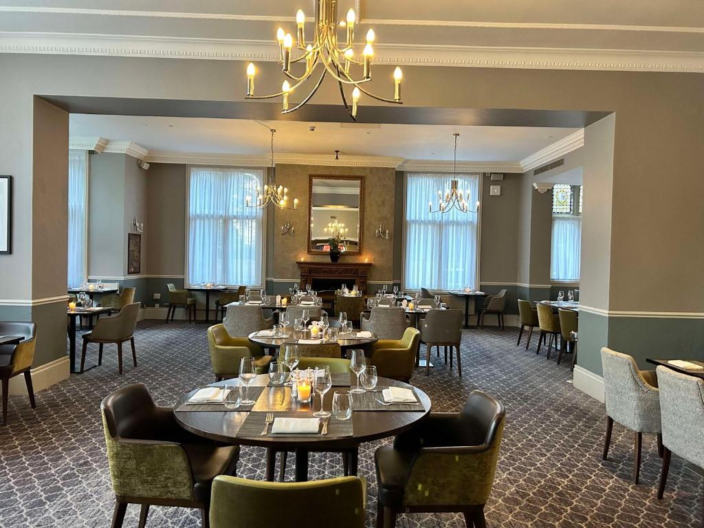 DoubleTree by Hilton St. Anne's Manor, Bracknell (updated prices 2025)