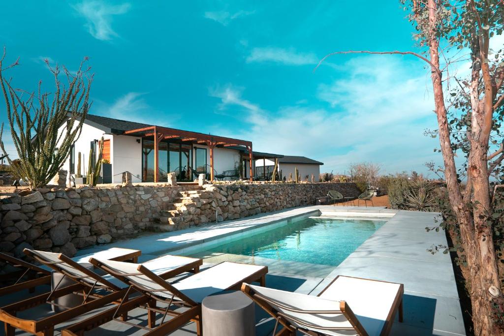 Calico Landing Pool & Spa, Юкка-Вэлли (актуальные цены 2024 года)