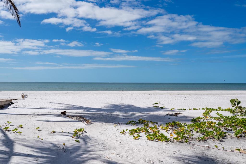 Castaway Cottage, Fort Myers Beach (updated prices 2025)