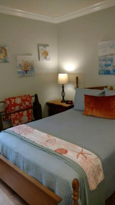 Blue View ,Pool Front, 2 Bedroom, Effingham (updated prices 2025)