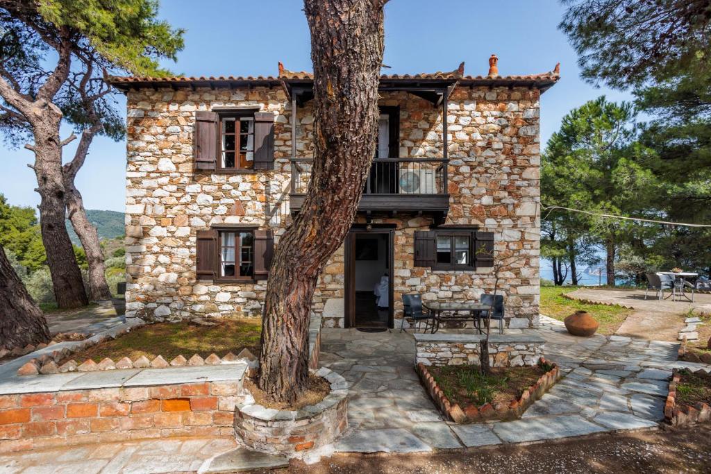 Elli Cottage, Skopelos Town (updated prices 2025)