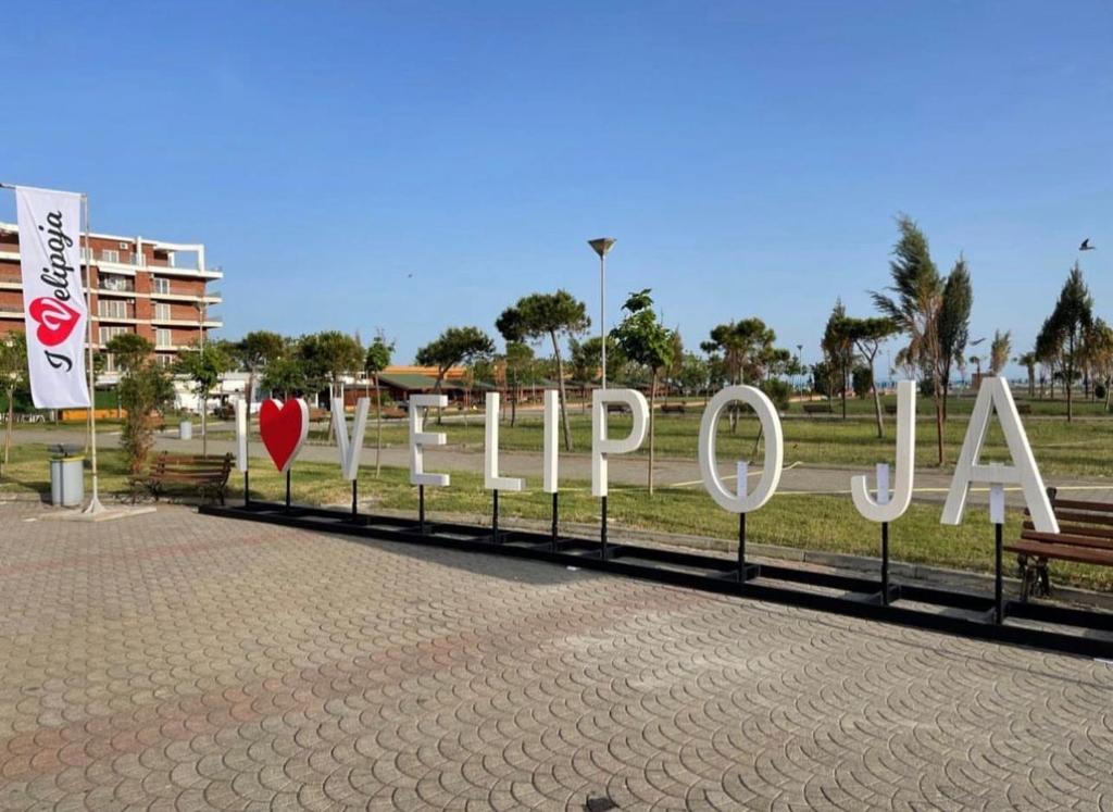 Hotel Clarissa, Velipojë (updated prices 2025)