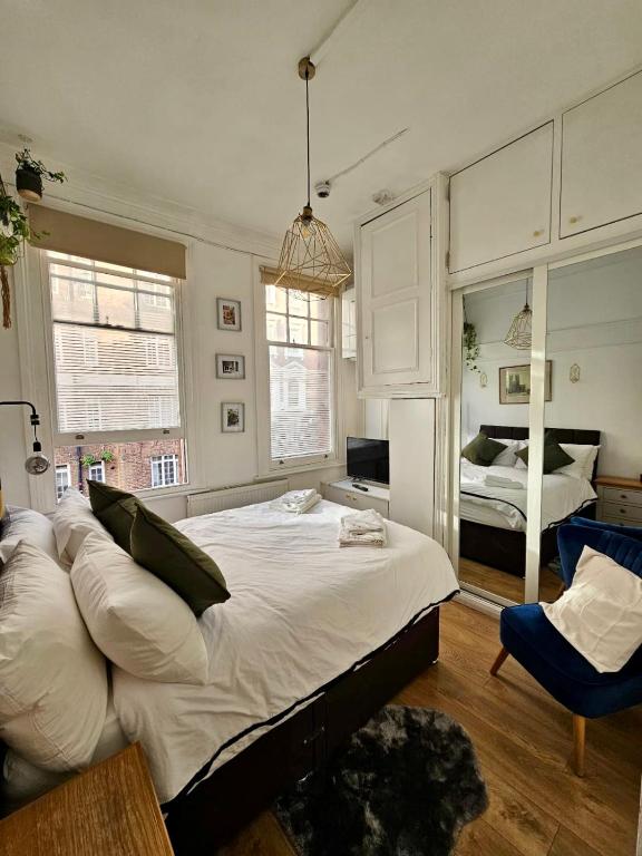 Modern Flat in Victorian West Kensington Mansion, London (updated ...