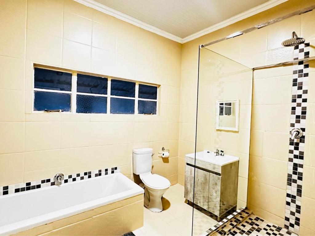 @The Drakens Lodge, Hoedspruit (updated prices 2025)