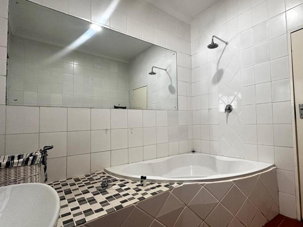 @The Drakens Lodge, Hoedspruit (updated prices 2025)