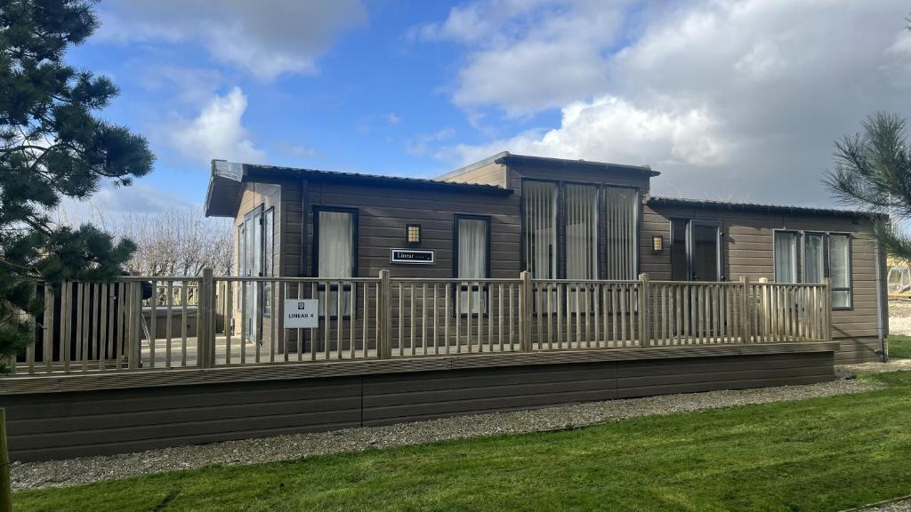 Pet Friendly 2-Bed Lodge near Preston & Blackpool, Preston (updated ...