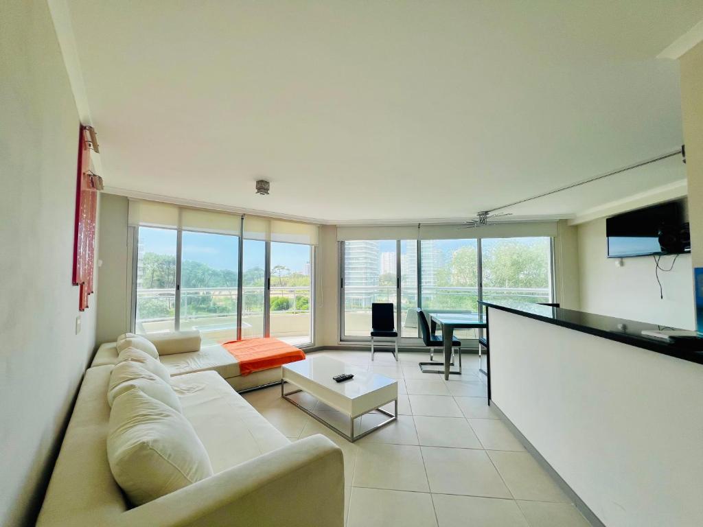 Ocean drive 2 full amenities, Punta del Este (updated prices 2025)