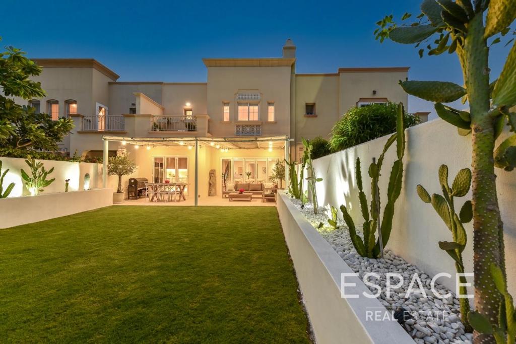 Dubai Springs Villas