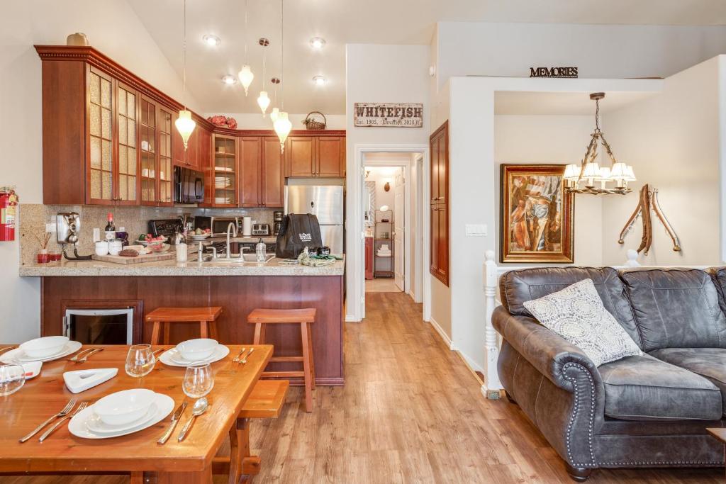 Whitefish Bay Point Lakefront-Community Private Beach on Whitefish Lake ...