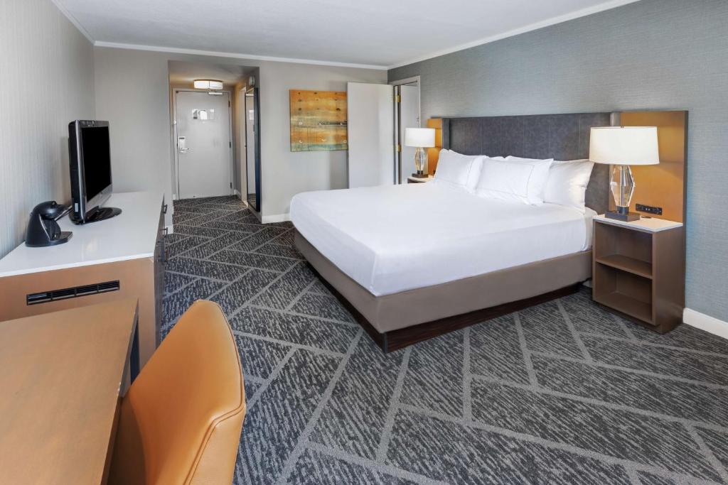 DoubleTree by Hilton Tulsa - Warren Place, Tulsa (updated prices 2025)