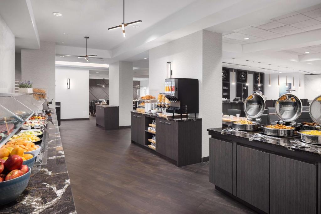 Hilton Vancouver Metrotown, Burnaby (updated prices 2025)