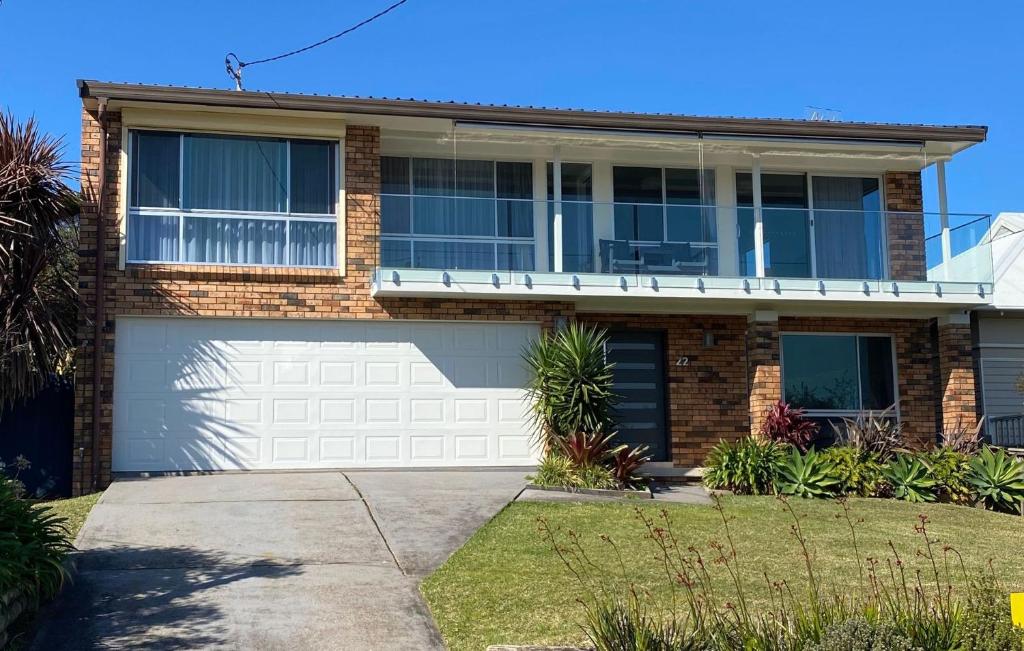 Banyandah, Manyana (updated prices 2025)