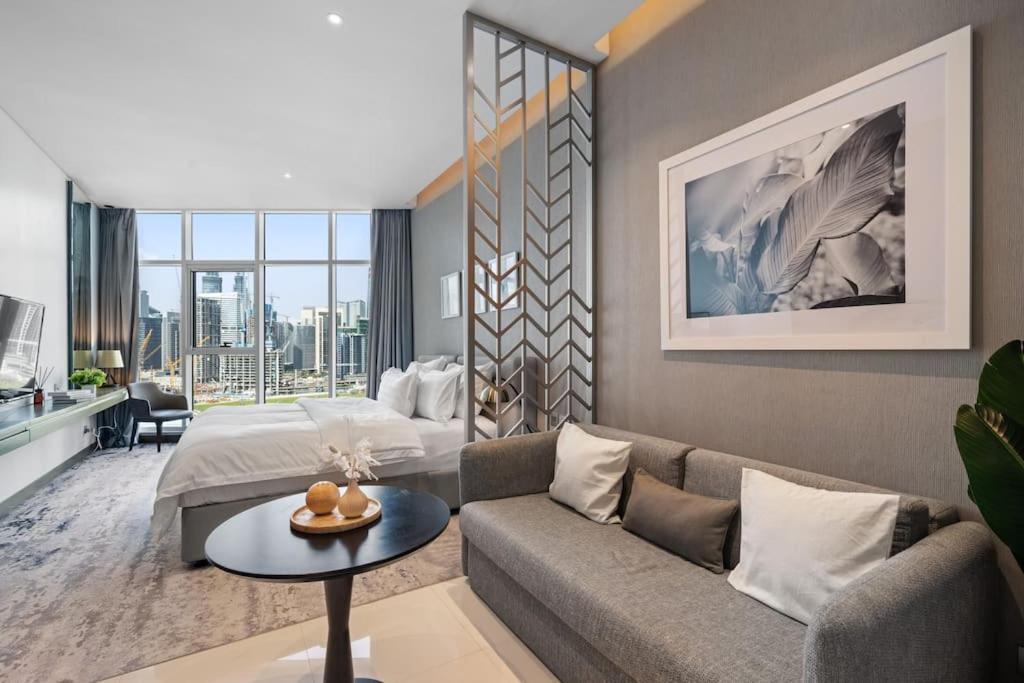 Luxury Studio,Downtown Dubai, Near Burj Khalifa, Dubai (updated prices ...