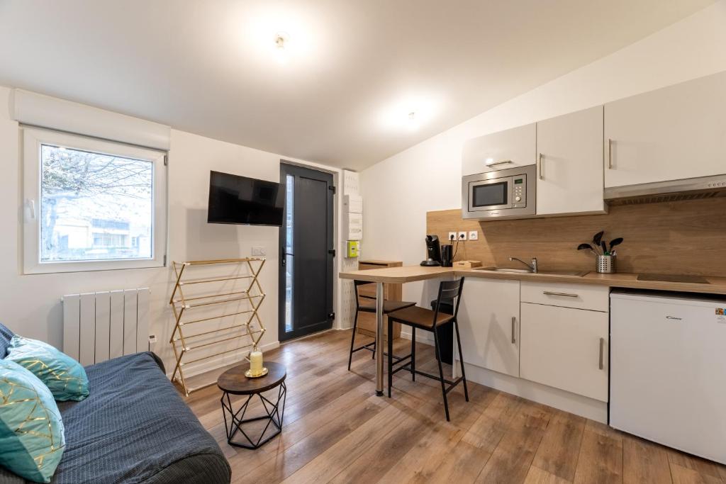 Studio cosy, idéal déplacement pro, rénové, Rouen (updated prices 2025)