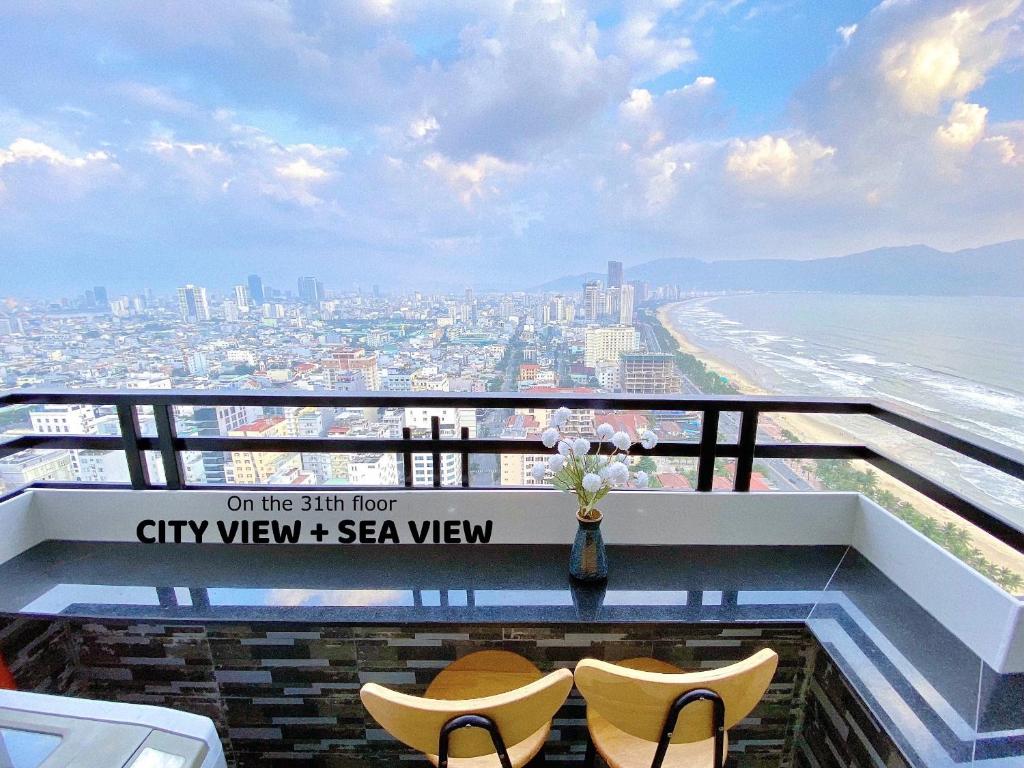 Ocean view sunrise at My Khe, Da Nang (updated prices 2026)