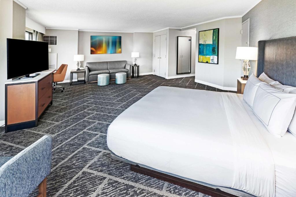 DoubleTree by Hilton Tulsa - Warren Place, Tulsa (updated prices 2025)