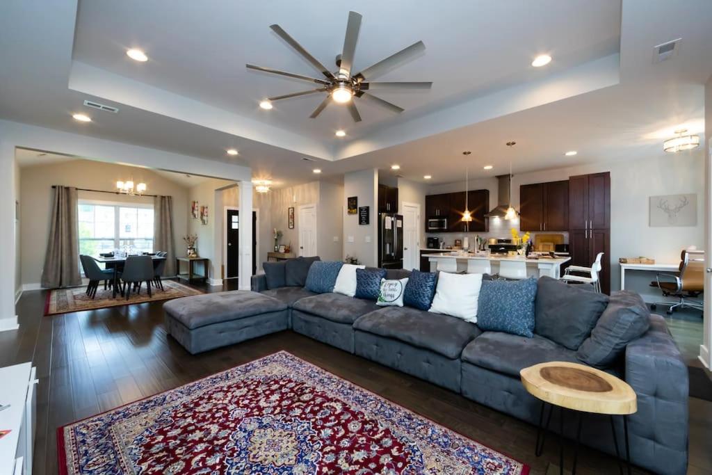 The Asbury House Luxury Private Getaway, Huntersville (precios ...