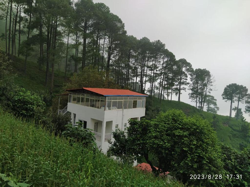 VAN MAHAL HIMALAYAS, Bijni (updated prices 2025)
