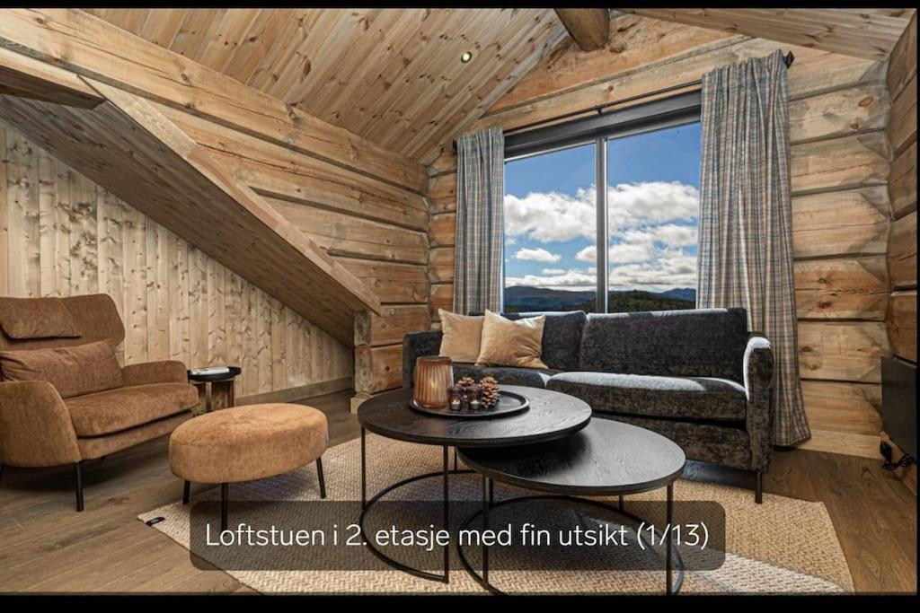Flott moderne hytte i Holterdalen, 4 soverom, 2 bad, Jacuzzi, garasje ...