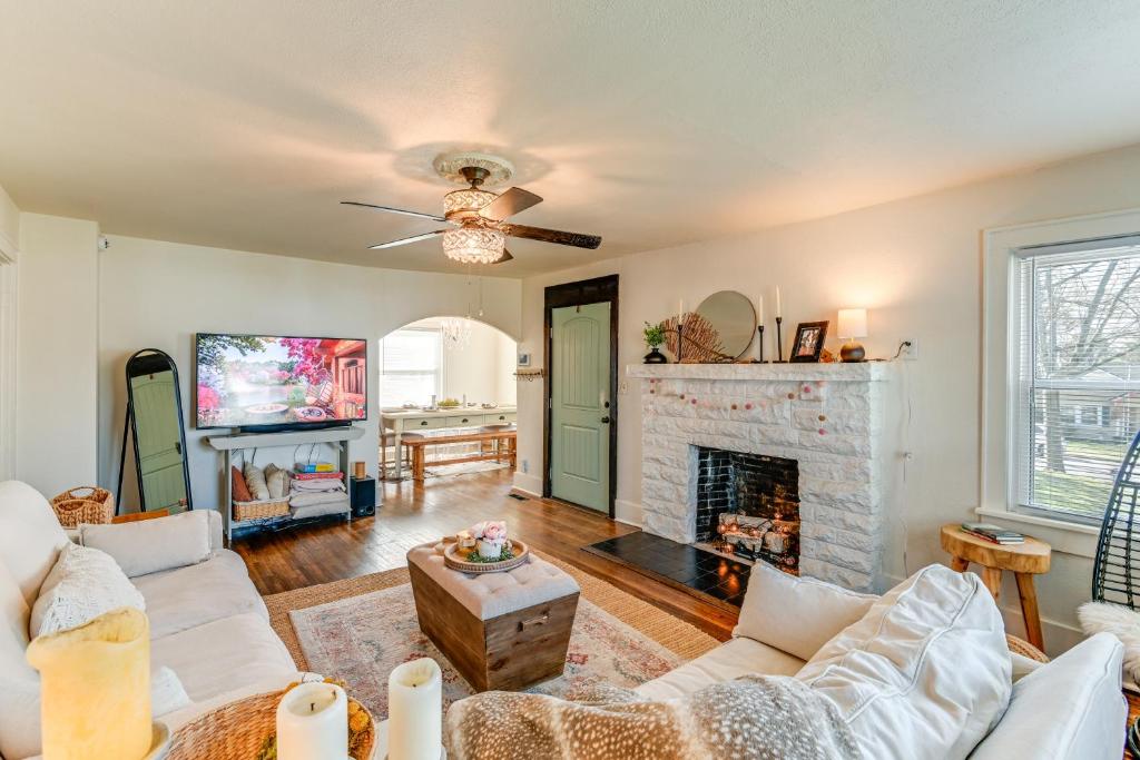 Columbia Cottage with Patio 1 Mi to Downtown!, Columbia (updated prices ...