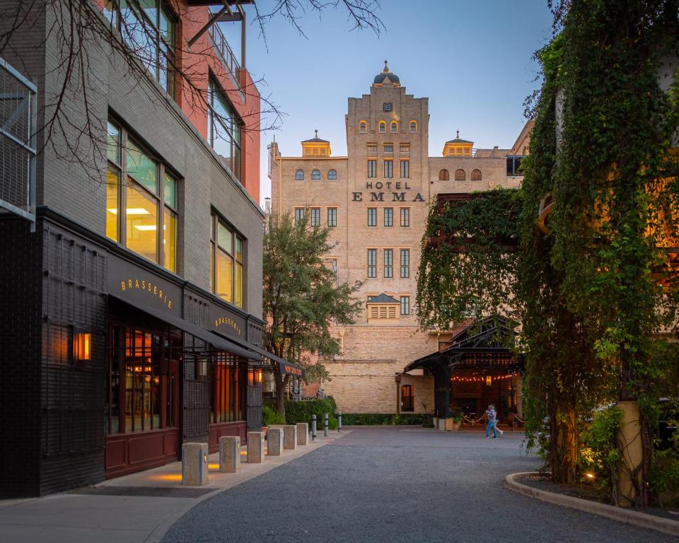 Hotel Emma at Pearl on the Riverwalk, San Antonio (updated prices 2026)
