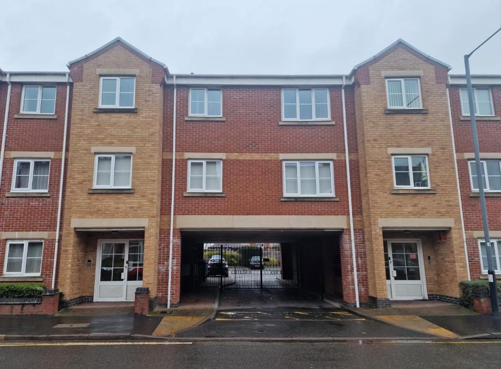 Childes Court, Nuneaton (updated prices 2025)