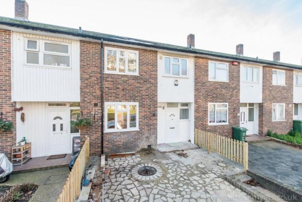 2 Bed with garden, for 5 guests, Forest Hill – Tarifs 2024