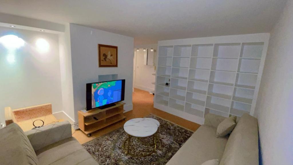 BOSWELL HOUSE BOSWELL STREET LONDON, London (updated prices 2026)