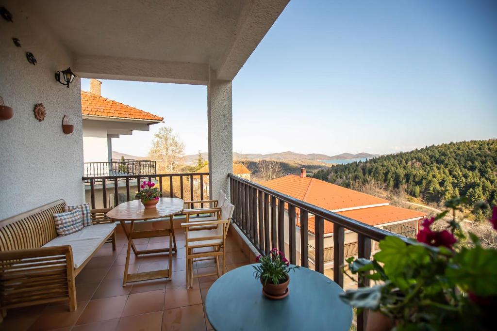 Alonia Forest House, Kryonérion (updated prices 2026)