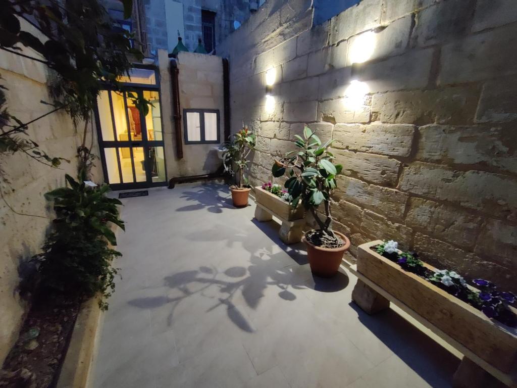 Peaceful Traditional Maltese Townhouse, Luqa (preços atualizados para 2025)