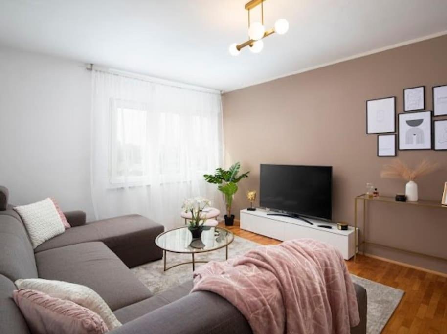 Moderan stan u centru grada, Von Adelmann, Pula (updated prices 2025)