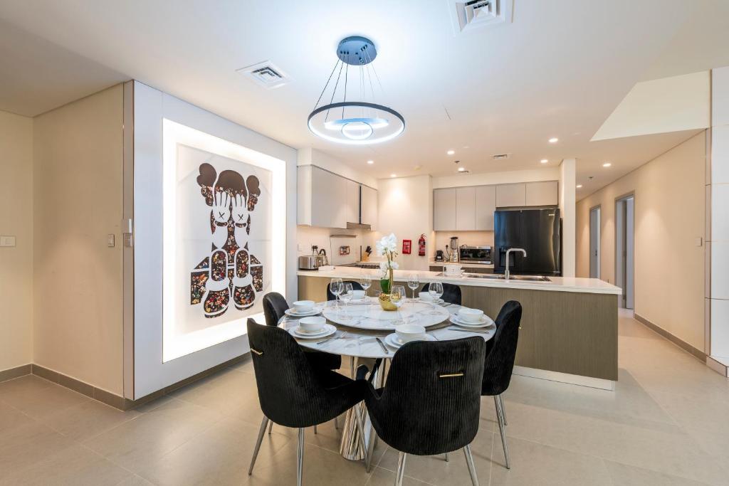 3 Bedrooms Forte tower 1- Downtown Skylight, Dubai (updated prices 2025)