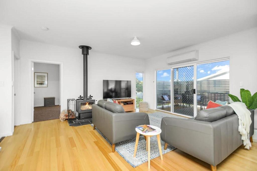 Dunescape 4BRM NBN Views, Goolwa South (harga terbaru 2024)