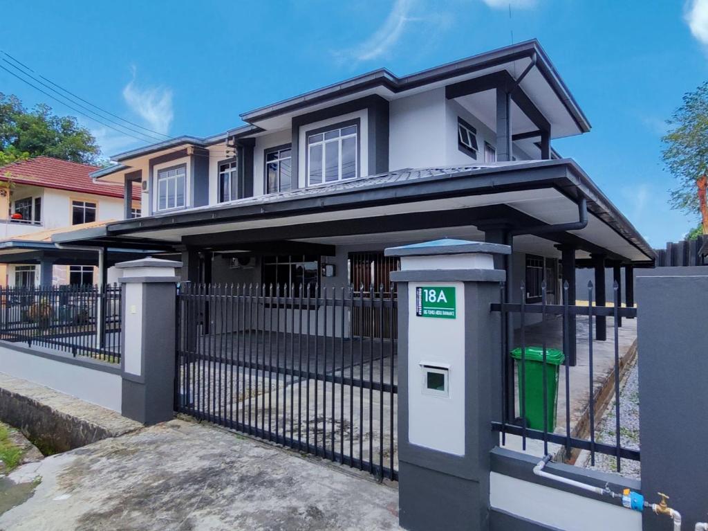 Sibu T1 Homestay, 4 Bedrooms, Sibu (updated prices 2026)