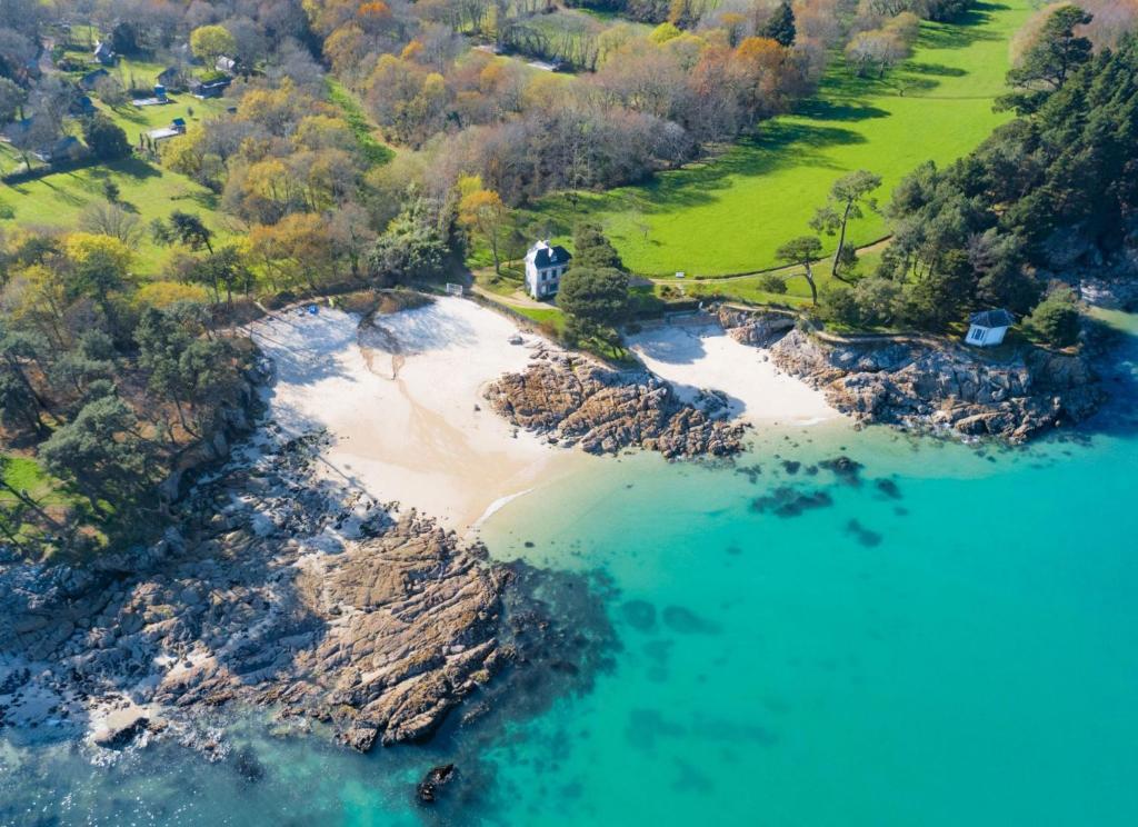 Vers la crique de Bot-Conan, Fouesnant (precios actualizados 2025)