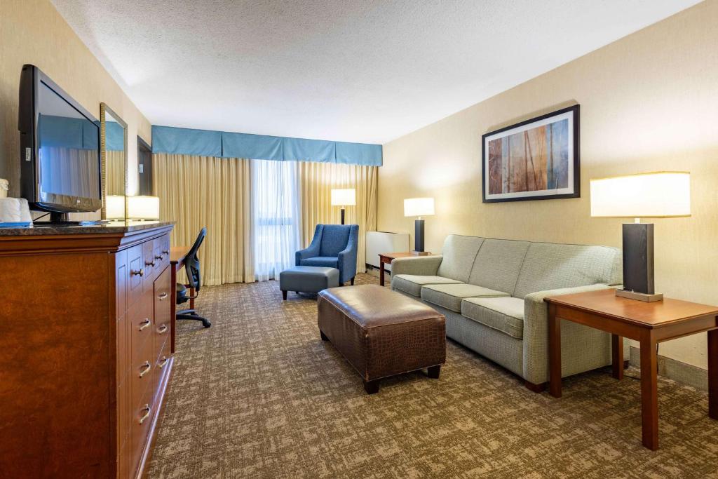 Pear Tree Inn St. Louis Near Union Station, Saint Louis (updated prices ...