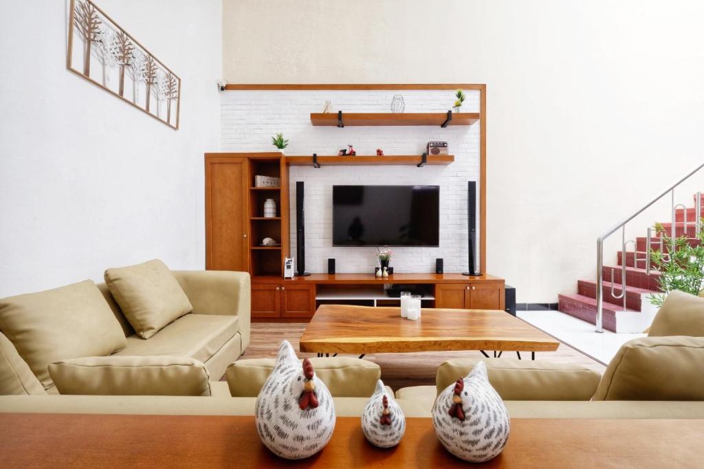 Andromeda Home Stay / Guest House Yogyakarta Malioboro, Ngabean (tarifs actualisés, 2025)