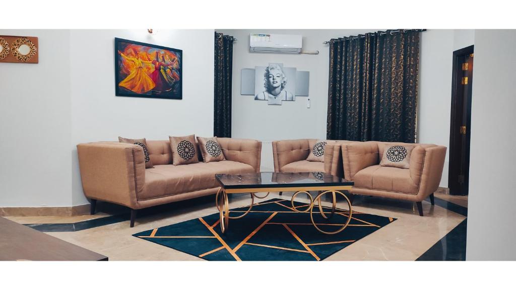 Family Apart ISB F-11 #4, Islamabad (updated prices 2025)