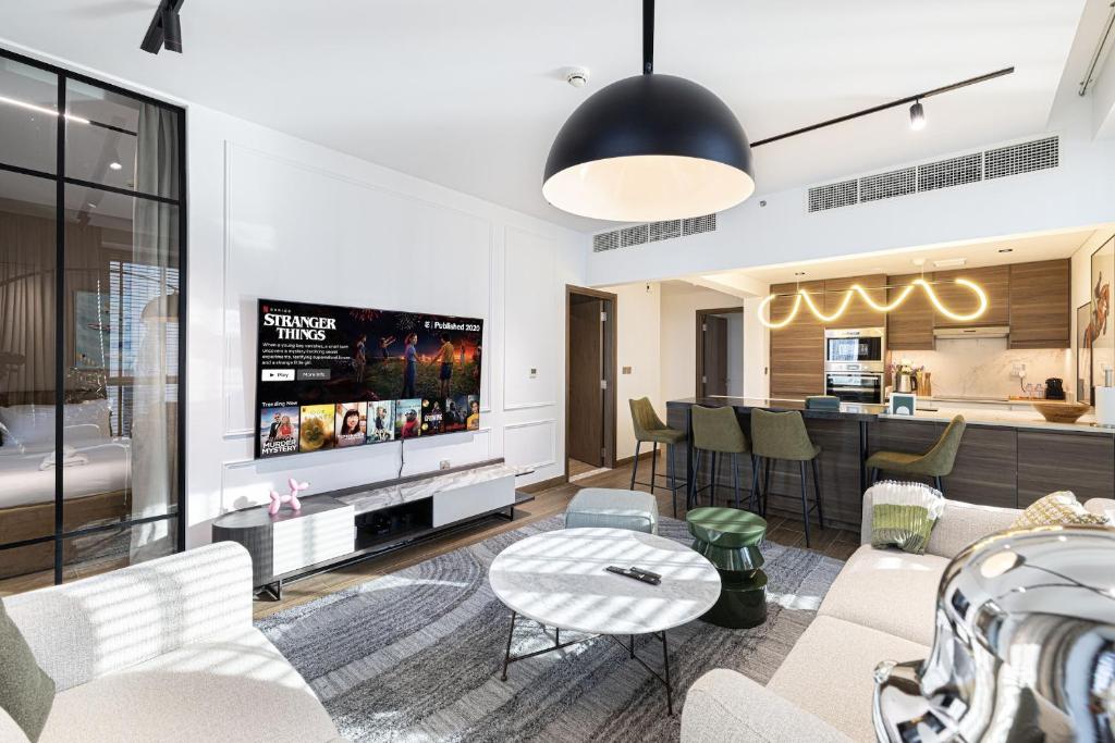 The Signature Burj Khalifa View Residence with Terrace, Dubai (updated ...