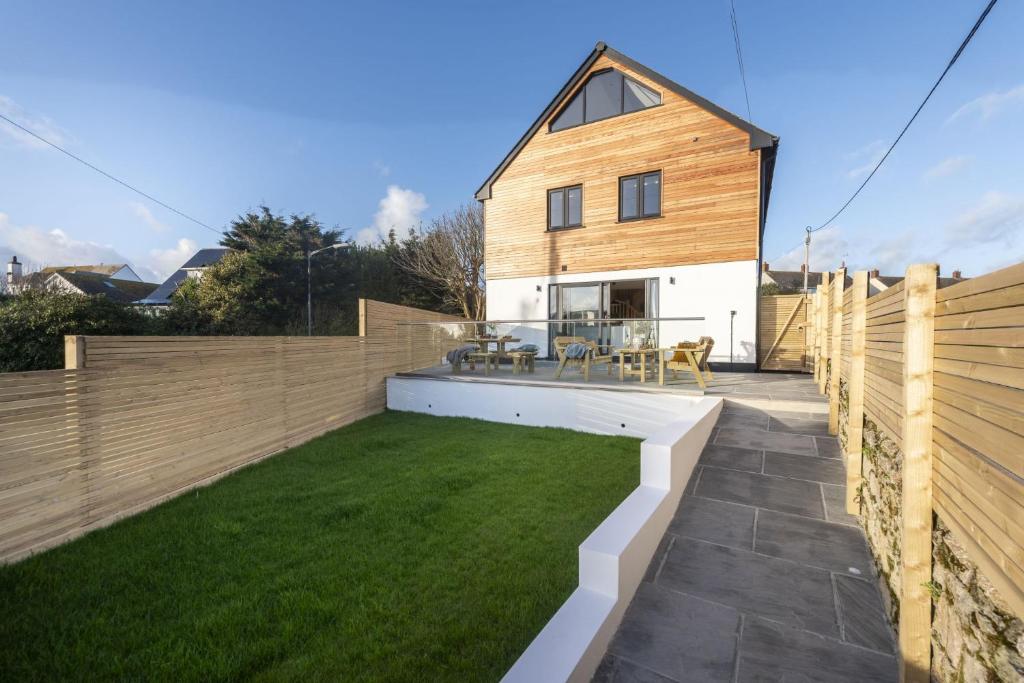 Atlantic Point, Porthleven, Porthleven (updated prices 2025)