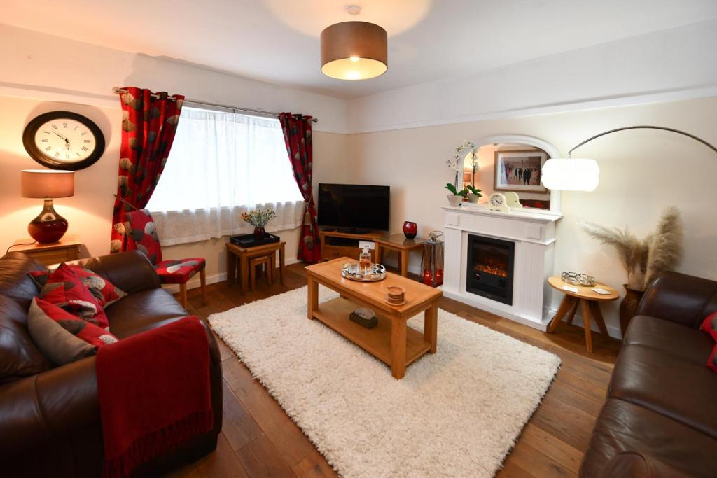 Ladyland Cottage in Maybole, Maybole (updated prices 2025)