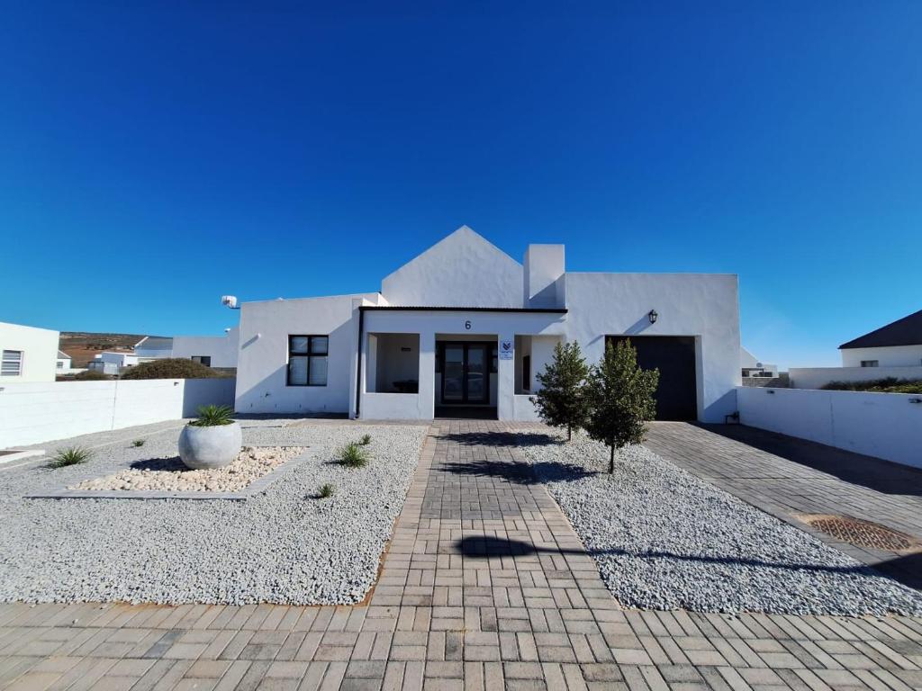 6 On Bloumagriet, St Helena Bay (updated prices 2026)