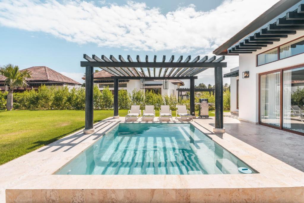 Tropical villa with picuzzi at Green Village BCA, Punta Cana (updated ...