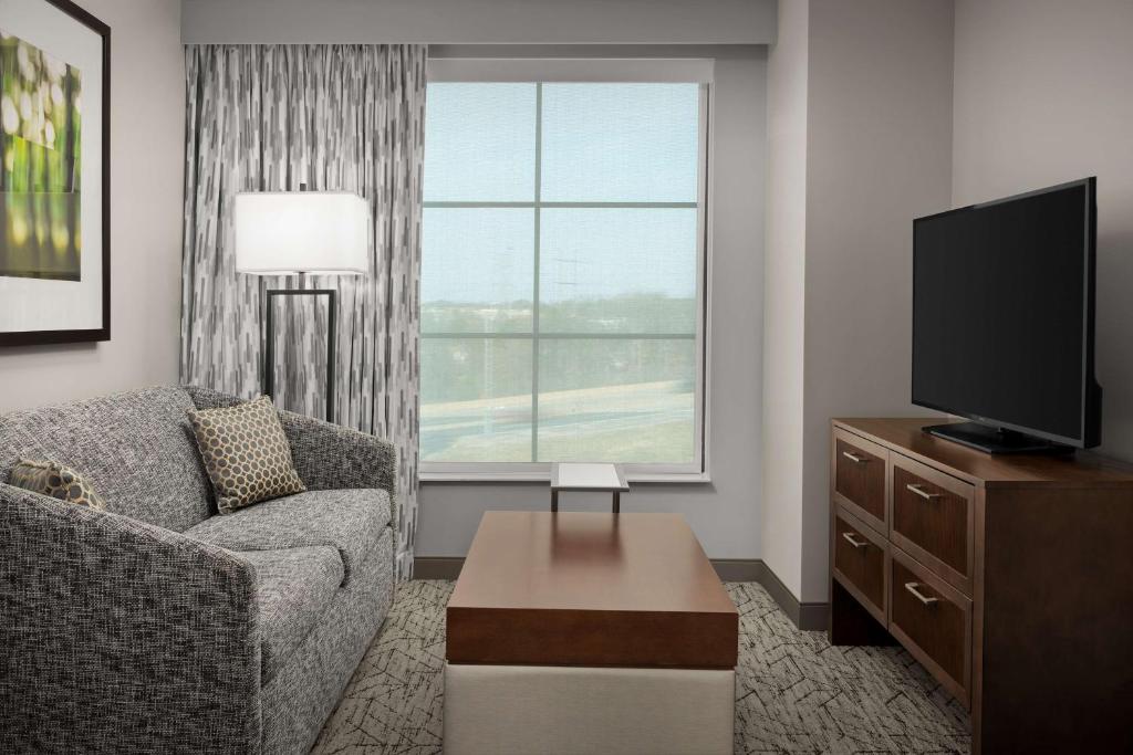 Embassy Suites Springfield, Springfield (updated prices 2025)